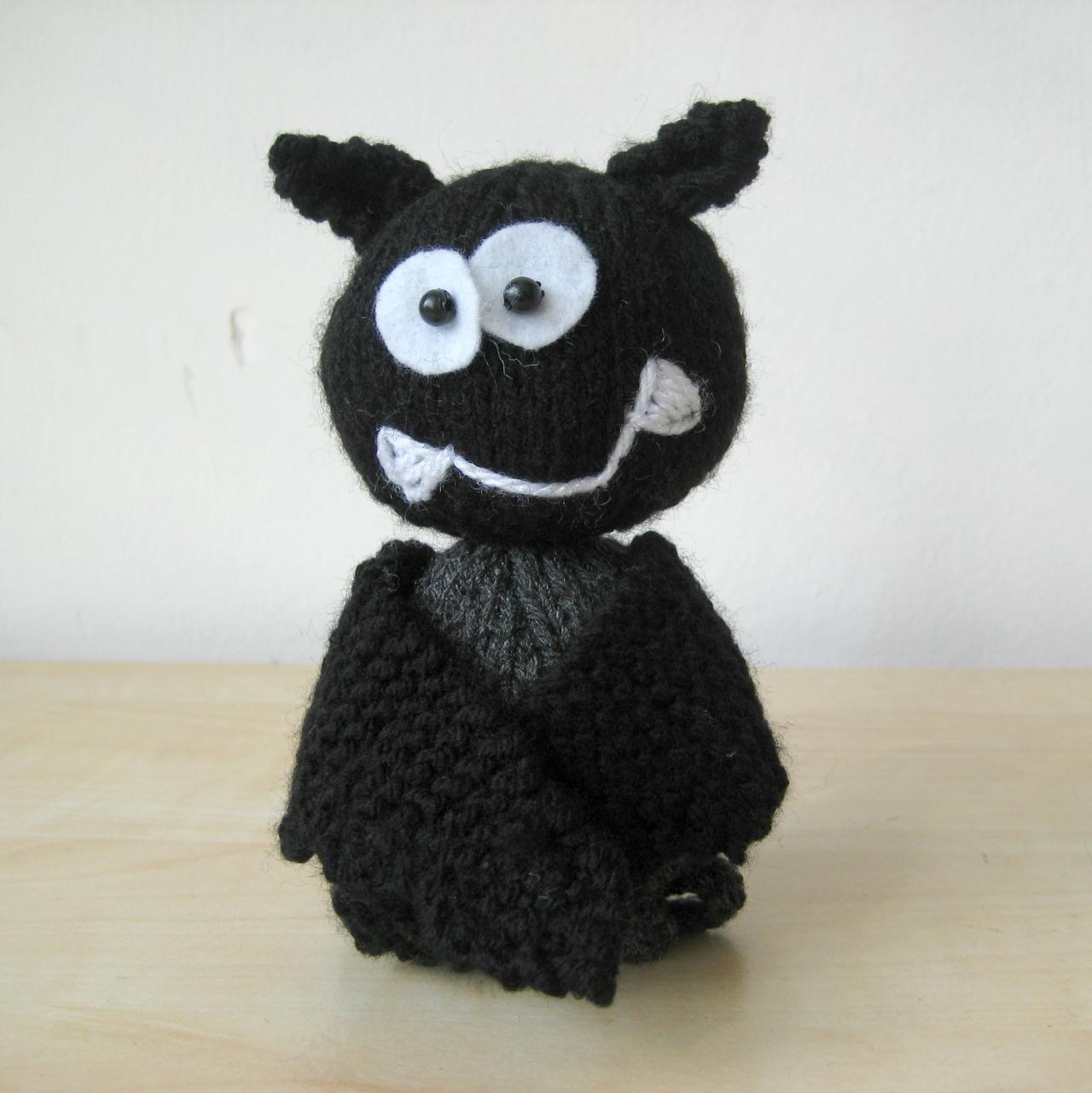 Billy The Bat Toy Knitting Pattern on Luulla